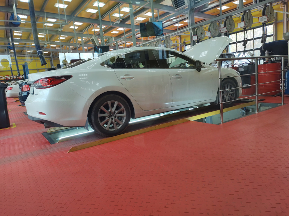 04 Замена масла в АКПП — Mazda 6 (3G) GJ, 2,5 л, 2014 года | плановое ...
