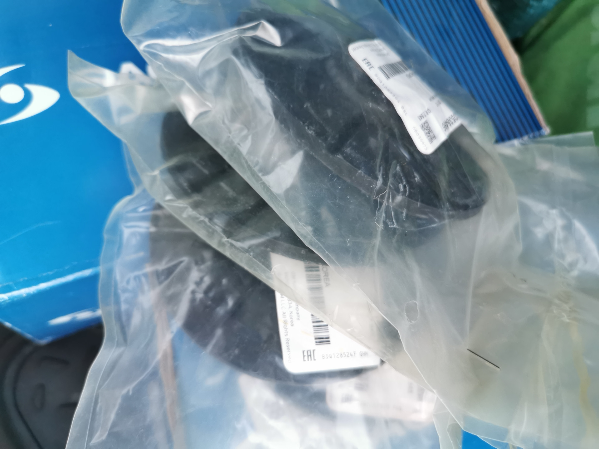 Замена: шкив коленвала, лямбда зонд 2, задние пружины 191521км ...