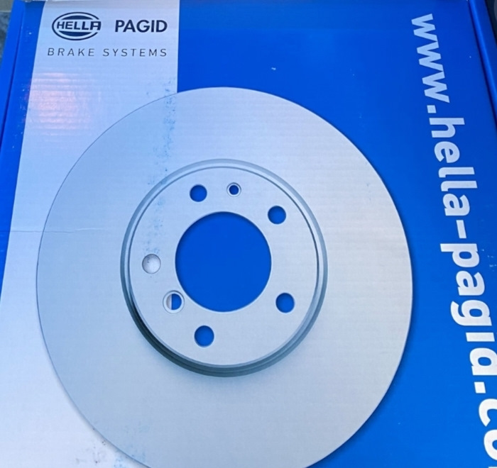 Замена задних тормозных дисков и колодок — Ford Mondeo IV, 2,3 л, 2011 ...