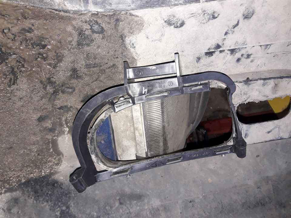 Встановлення протитуманок на vw t4 — DRIVE2