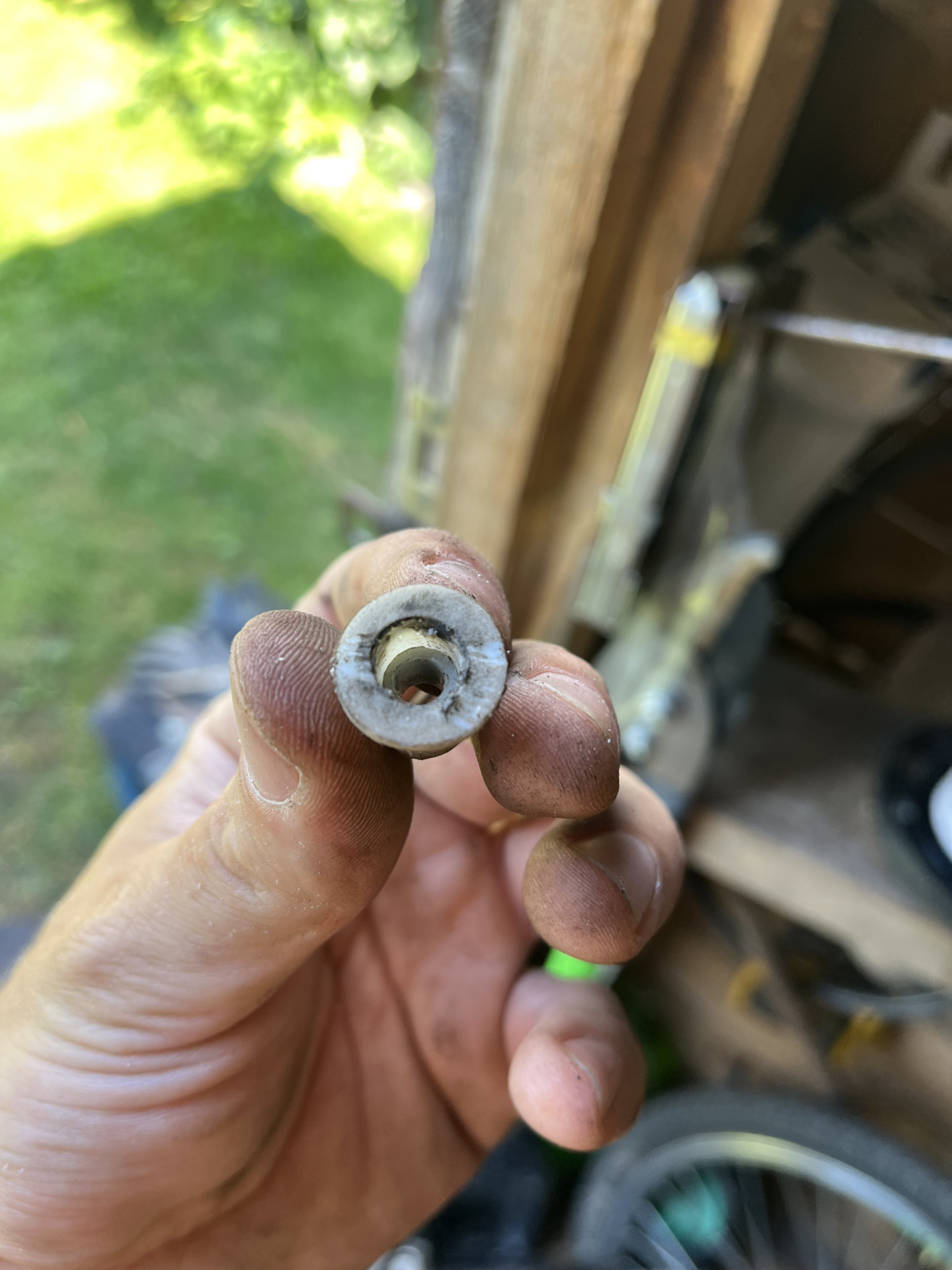 Развалилась втулка троса акпп — Ford Mondeo V, 2,5 л, 2015 года ...