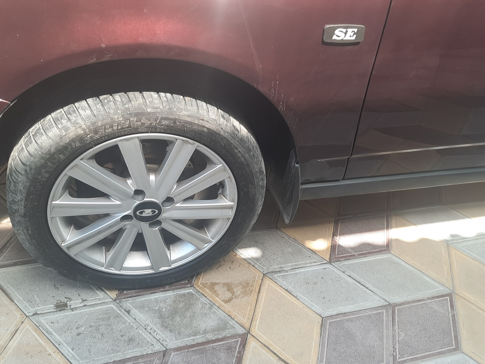 Колпаки дисков дс 314 r09 — Lada Приора хэтчбек, 1,6 л, 2010 года ...
