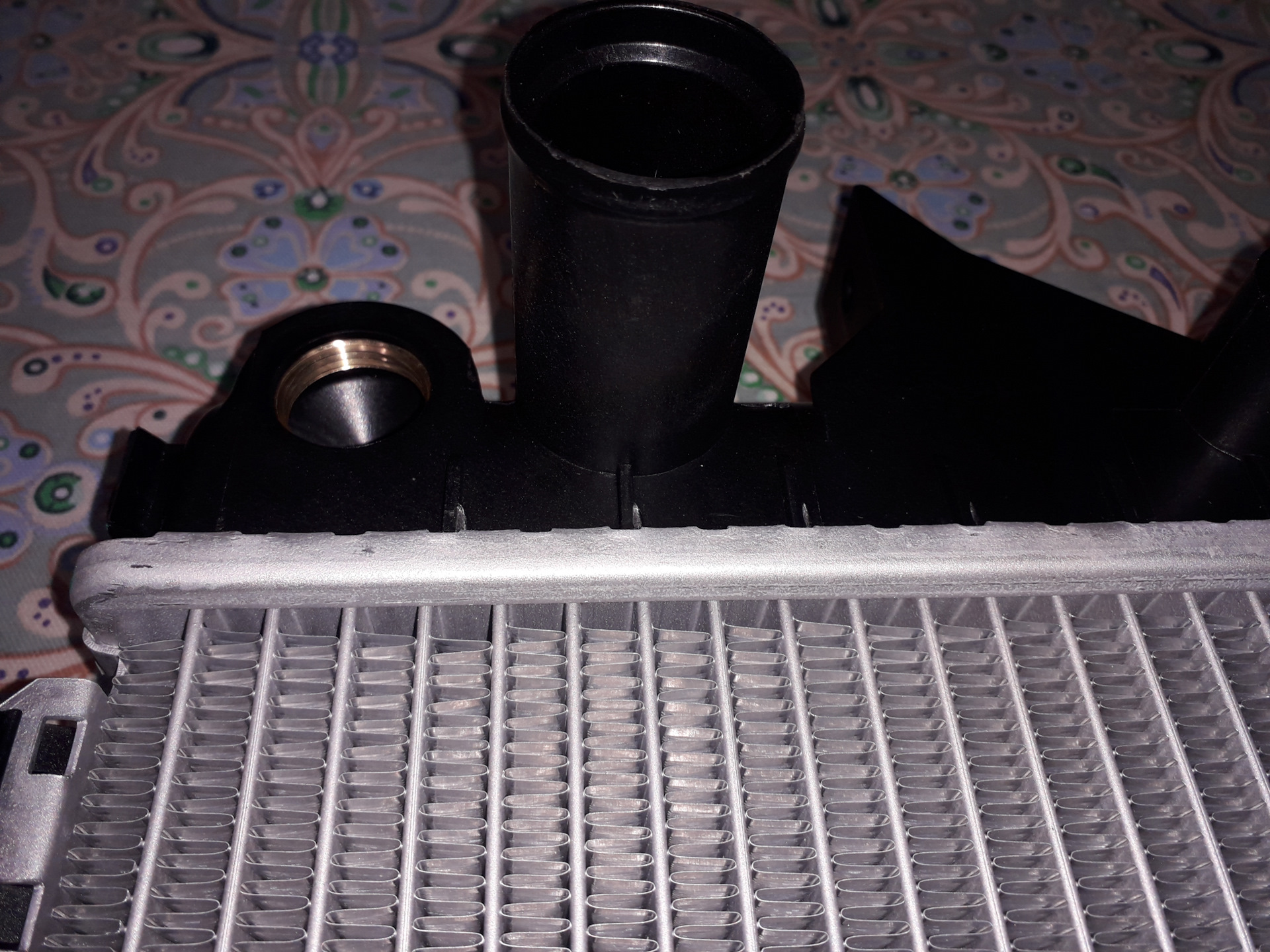 Радиатор охлаждения паяный Audi A6 C4 Audi 100 C4 — Audi A6 (C4), 1,8 л ...