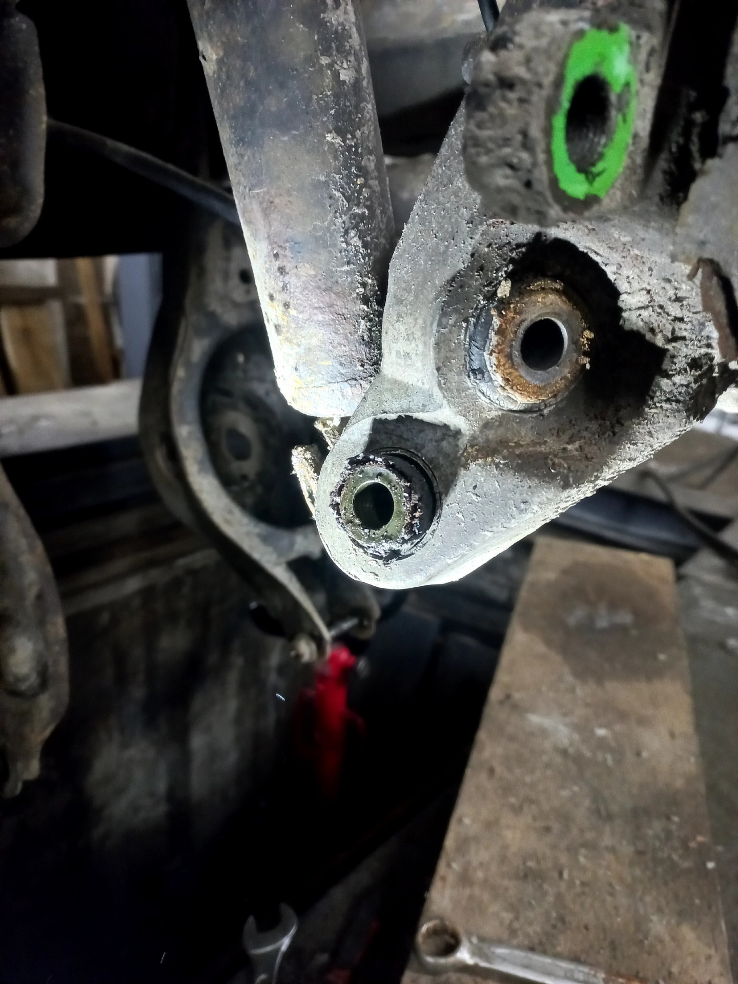 Как заменить 12 задних сайлентблоков за … 2 тысячи рублей — Nissan Teana (J31), 2,3 л, 2006 года ...