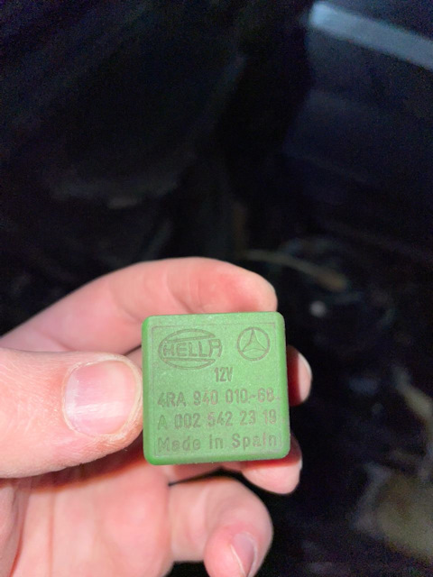 A0025422319 Реле Mercedes | Запчасти на DRIVE2