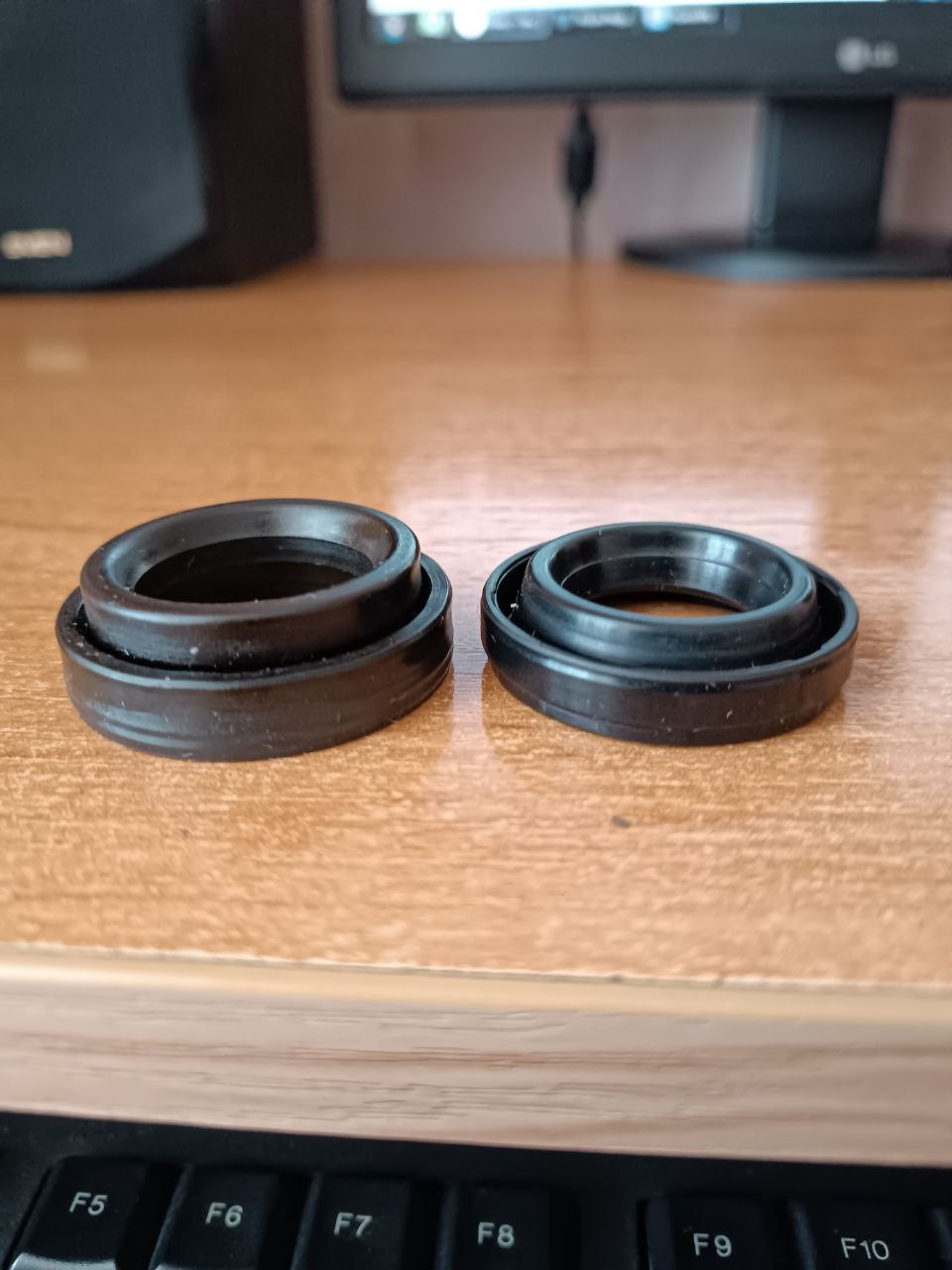 1119337020 Прокладка свечного колодца OEM TOYOTA LEXUS | Запчасти на DRIVE2