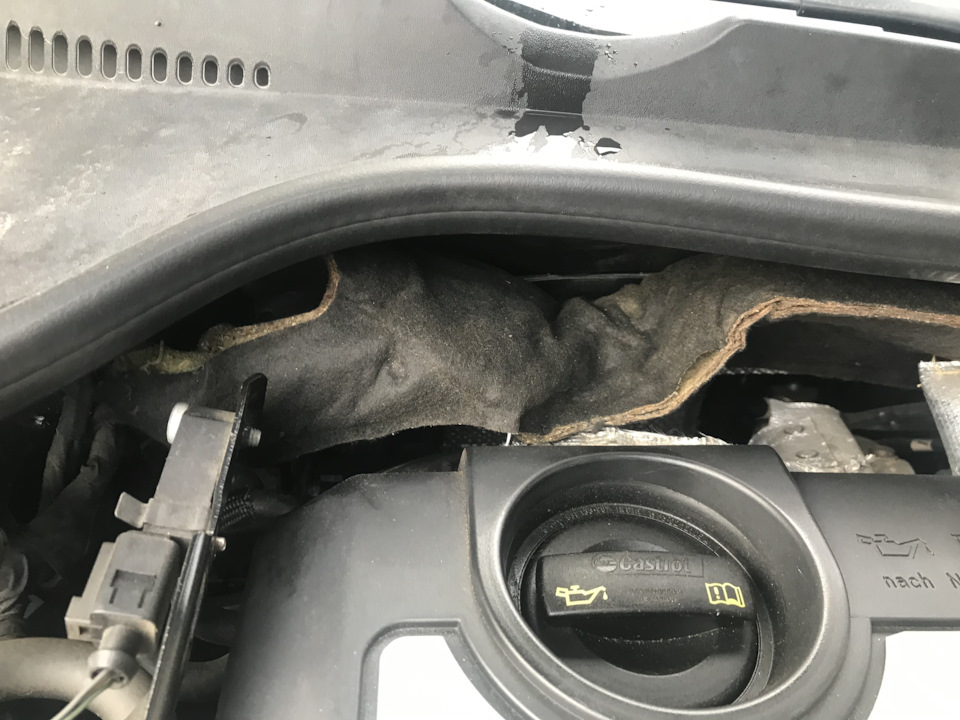 Замена термоизоляции моторного щита — Volkswagen Golf Variant (Mk6), 2 ...