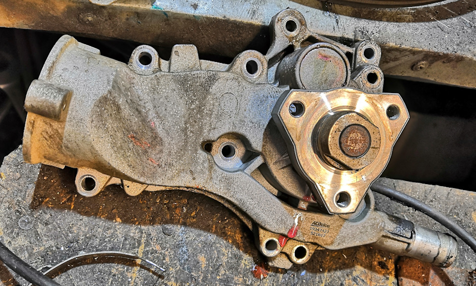 Ҩ Замена сайлентблоков, помпы, подшипника приводного вала — Opel Astra ...