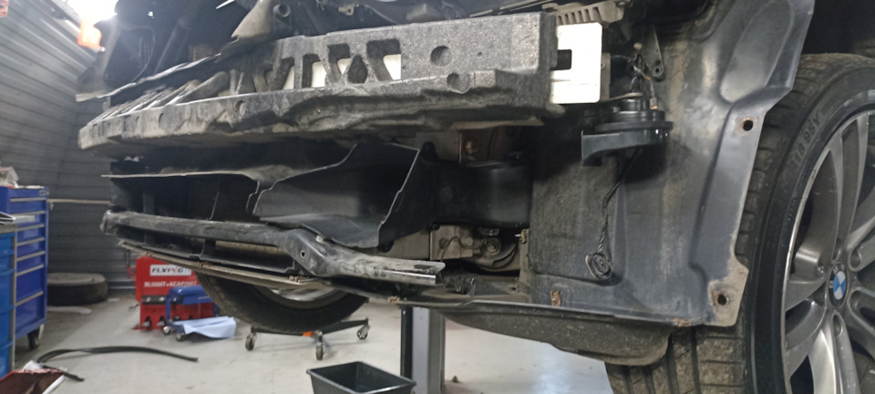 Воздуховоды тормозов — BMW 3 series (F30), 2 л, 2012 года | тюнинг | DRIVE2