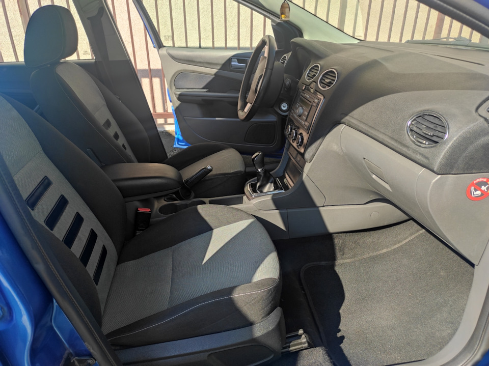 Led sidemarkers, weekly interior cleaning — Ford Focus Hatchback II, 1 ...