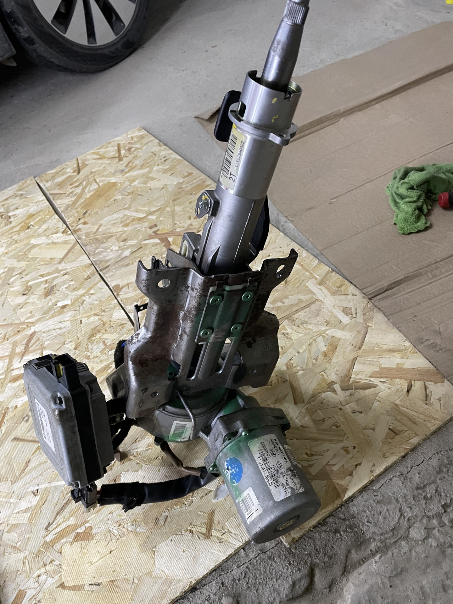 датчик положения угла рулевого колеса — KIA Optima (3G), 2 л, 2012 года ...