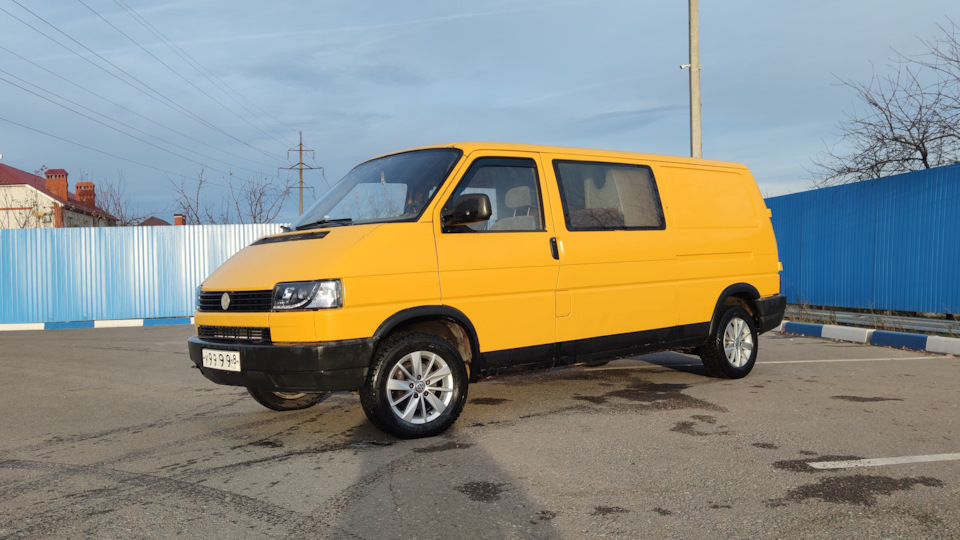 Volkswagen Transporter T4 2.4 дизельный 1992 | 2.4D | BlaBus| LONG на ...