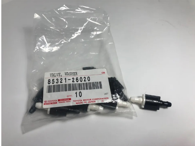 Замена шлангов вентиляции и обратный клапан системы омывателя ветрового ...