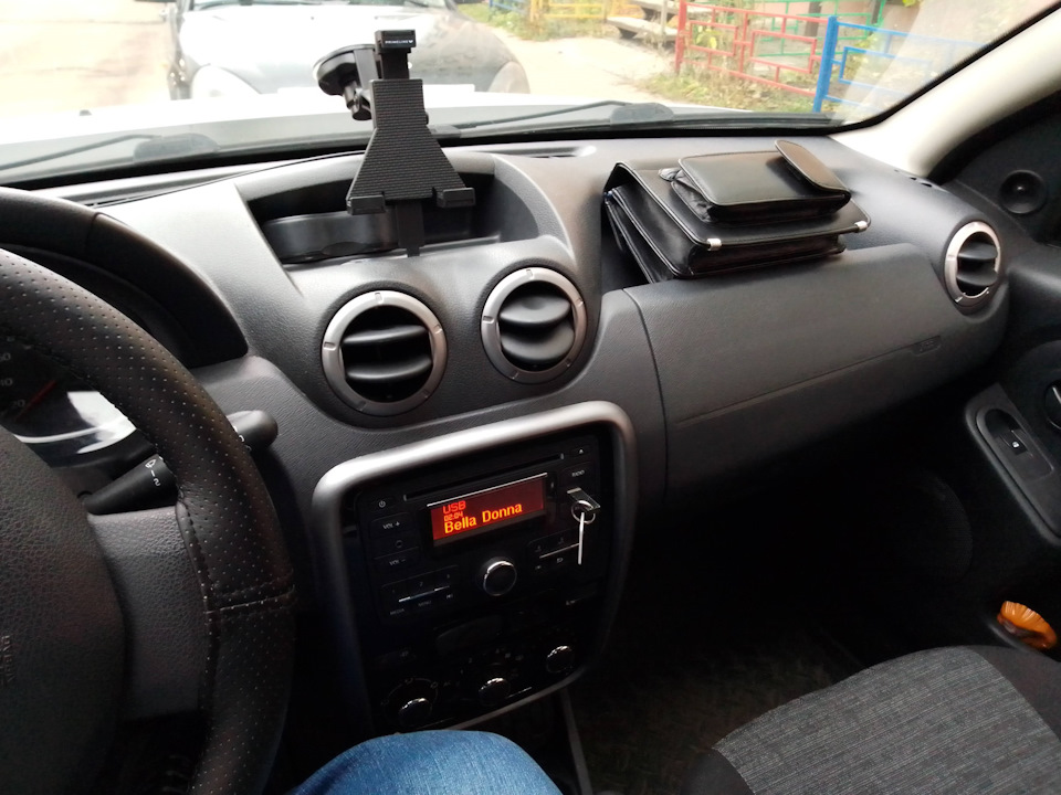 Дефлекторы воздуховодов и жабо.) — Renault Duster (1G), 2 л, 2012 года ...