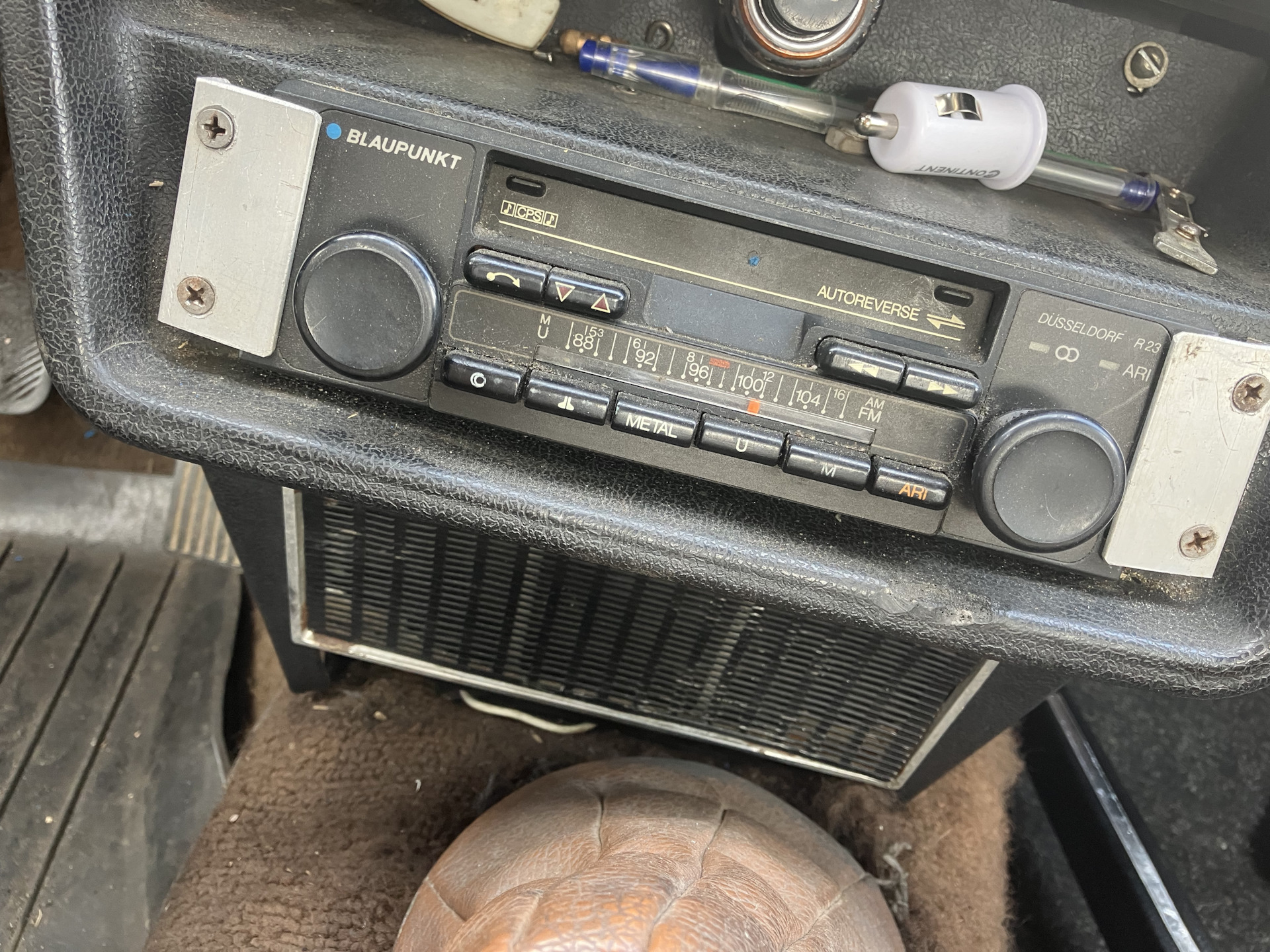 Выплёвывает кассету — Lada 2103, 1,5 л, 1975 года | автозвук | DRIVE2