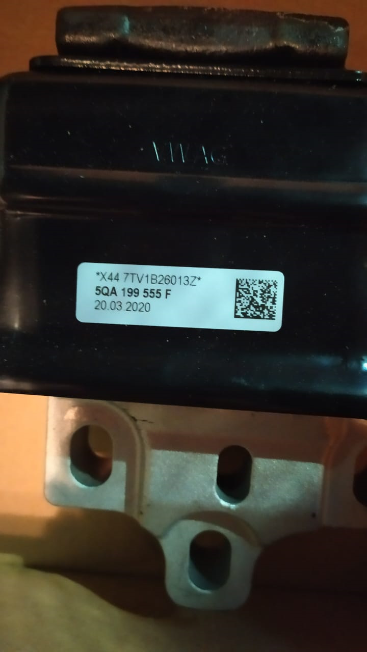5QA199555F Подушка (опора) КПП VAG | Запчасти на DRIVE2