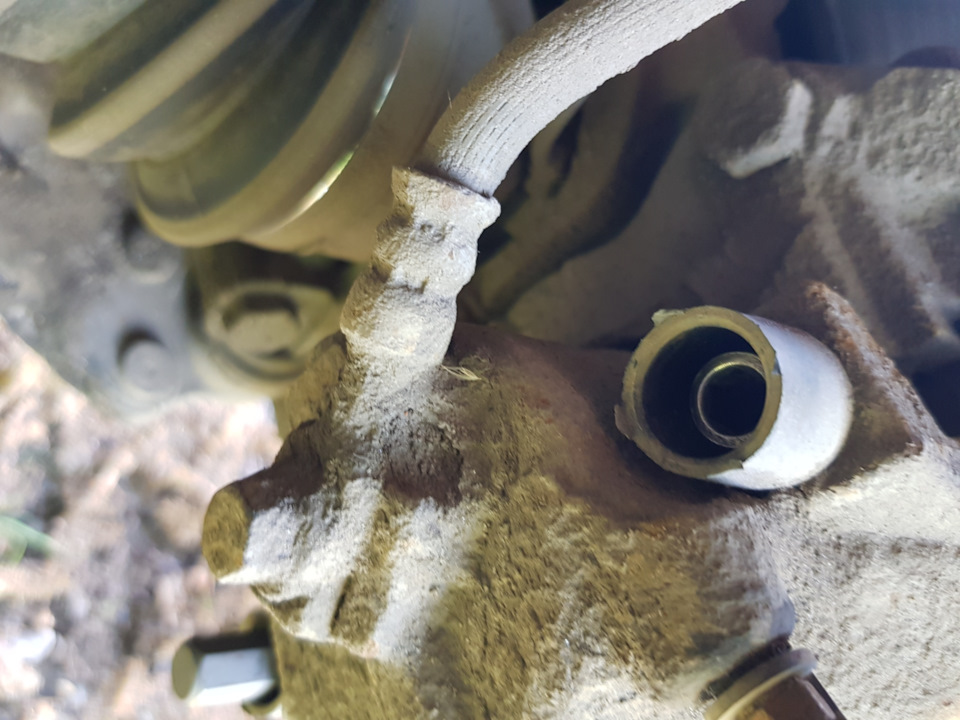 Замена передних тормозных колодок opel astra h — Opel Astra H, 1,8 л ...