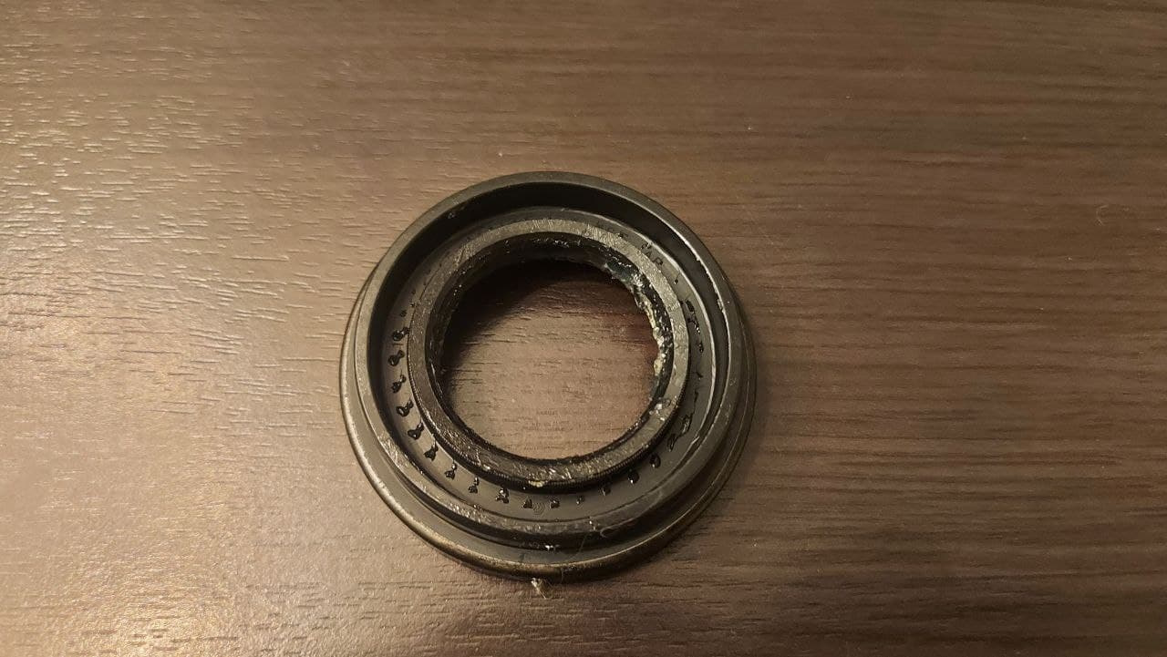 057. Про замену шаровых на рычагах SRLine, сальников редуктора. — Mazda ...