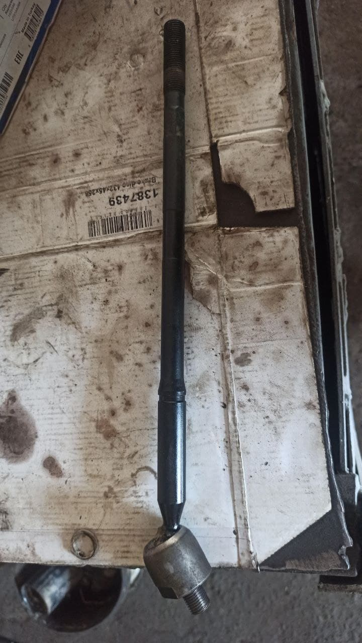 Замена рулевой тяги — Toyota Avensis II, 1,8 л, 2007 года | расходники ...