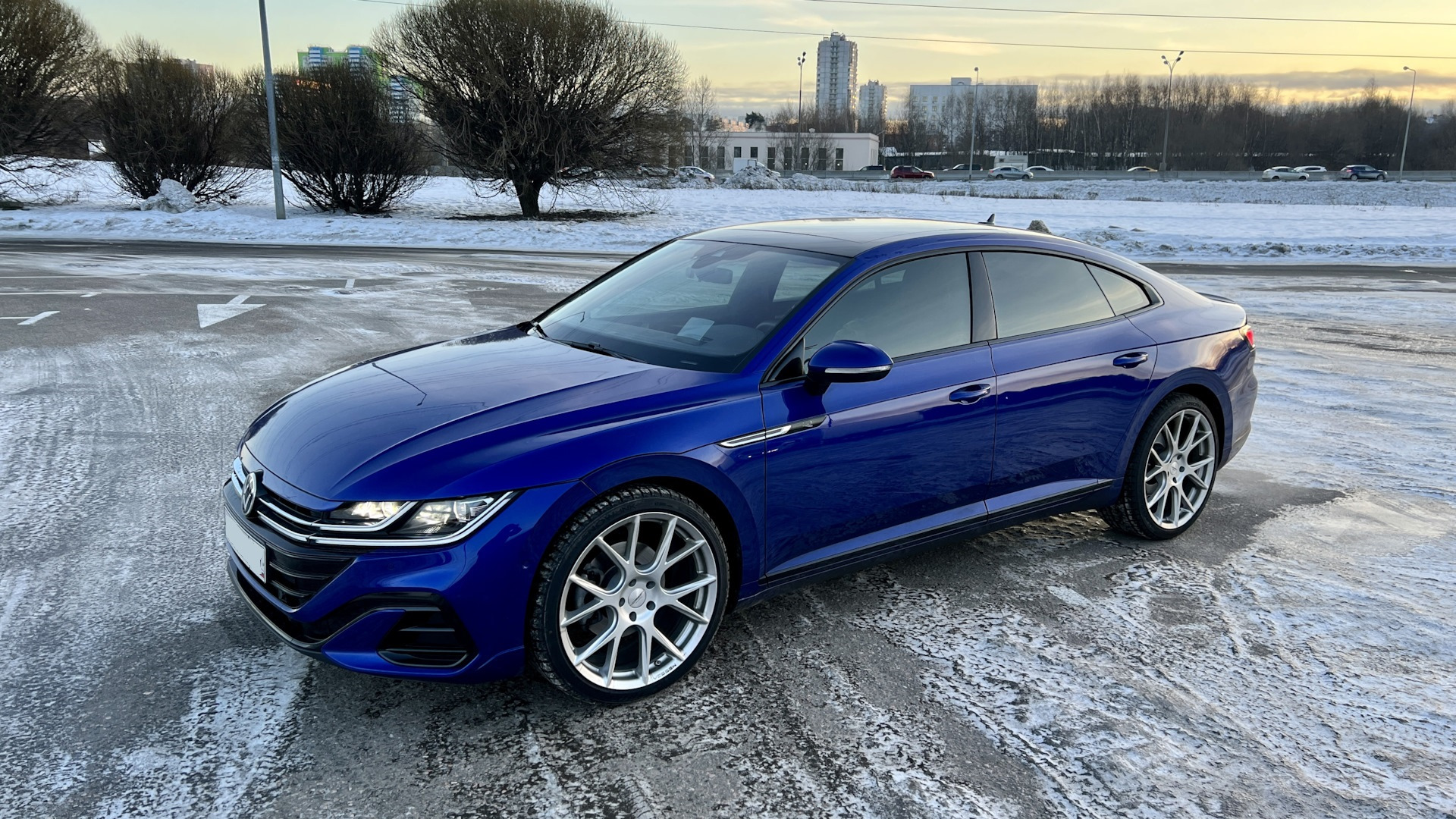 Volkswagen Arteon 2.0 дизельный 2022 | R-Line Lapiz Blue на DRIVE2