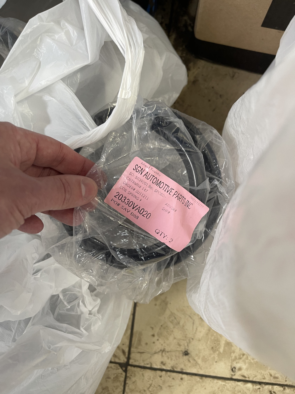 Замена амортизаторов. Пружинка в рейке. Задние колодки — Subaru Levorg ...