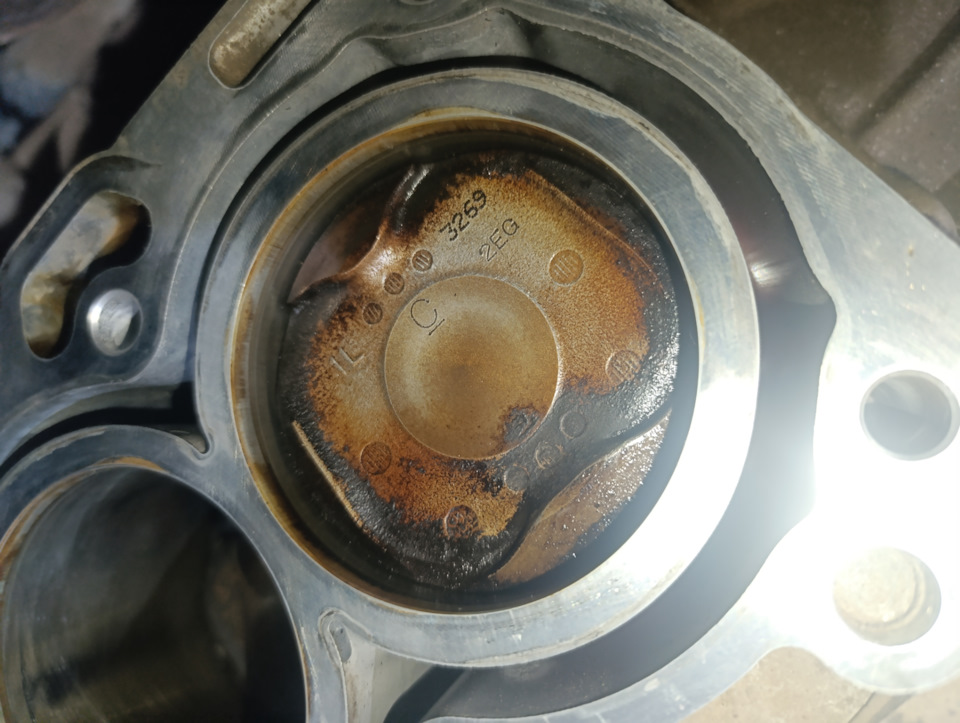 Замена прокладки ГБЦ и ТО — Toyota Corolla (140/150), 1,6 л, 2013 года ...