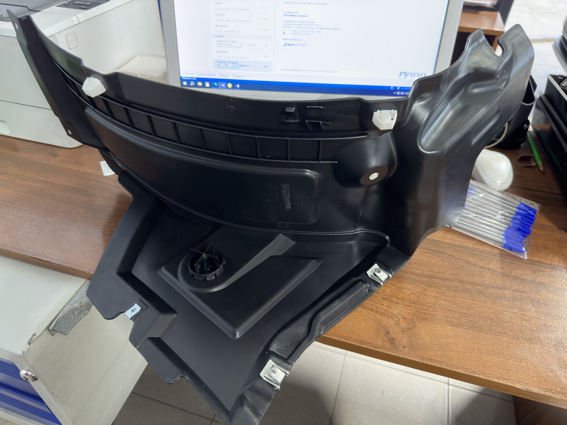 Подкрылок — Audi A6 (C7), 2 л, 2017 года | запчасти | DRIVE2