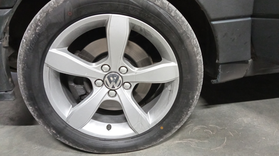 Передние тормоза! — Volkswagen Passat B3, 2,8 л, 1993 года | расходники ...