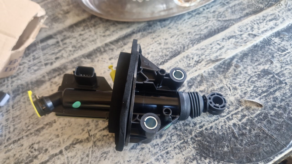 Главный цилиндр сцепления — Renault Megane IV, 1,5 л, 2017 года ...