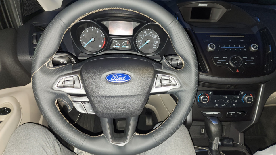 Оплетка на руль — Ford Escape (3G), 1,5 л, 2016 года | стайлинг | DRIVE2