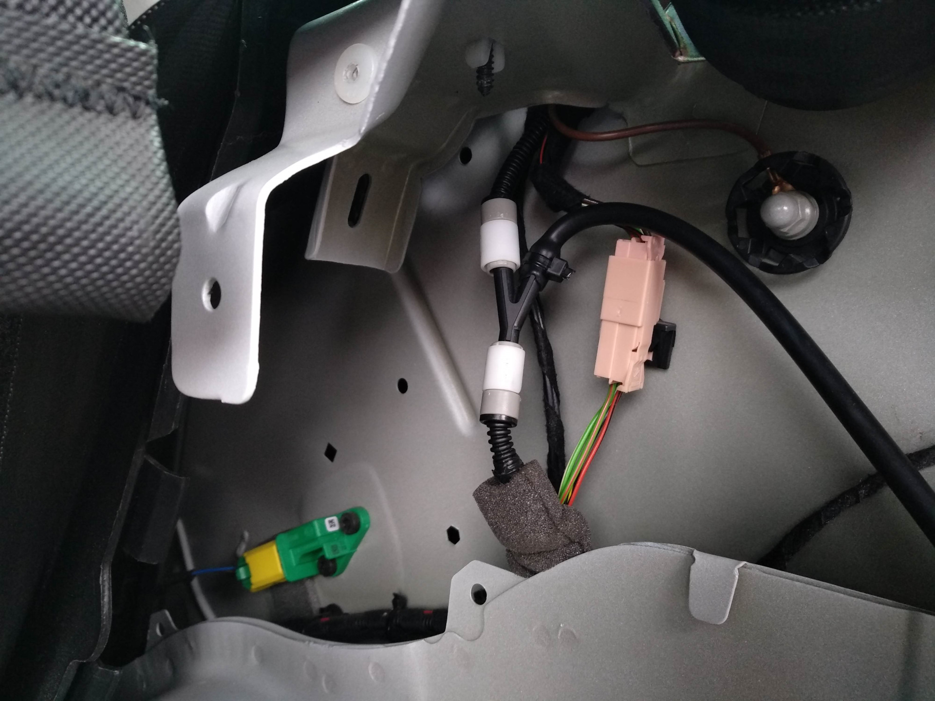 Омыватель камеры заднего вида — SEAT Altea Freetrack, 2 л, 2012 года ...