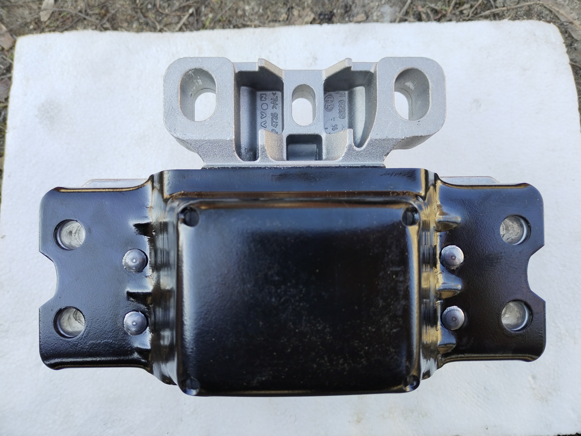 Повторная замена подушки КПП — Volkswagen Jetta VI, 1,4 л, 2015 года ...