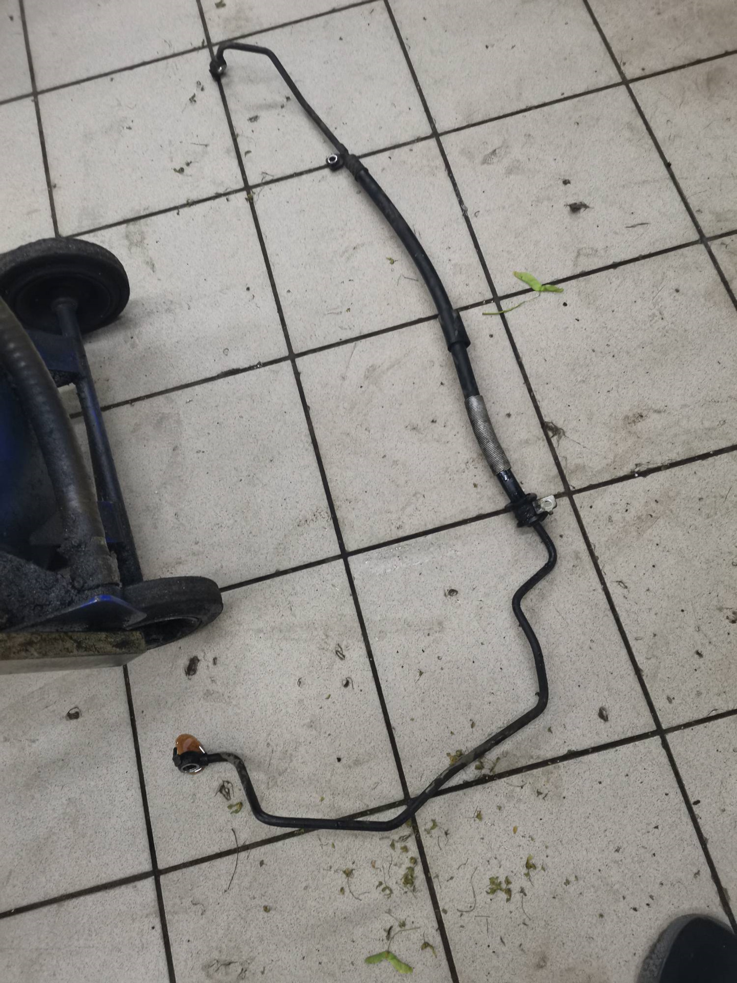 Трубка ГУРа высокого давления — Mitsubishi Lancer X, 1,8 л, 2008 года ...