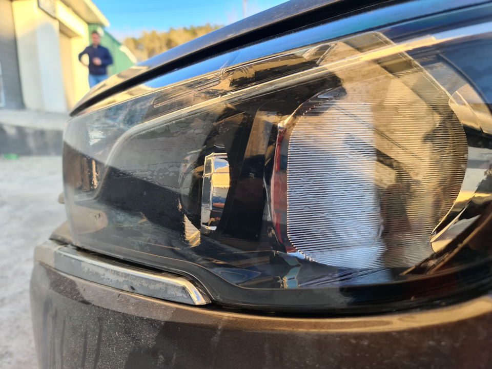 Светодиодная BI-LED линза в Lada Vesta тюнинг оптики — Lada Vesta SW (1G), 1,6 л, 2019 года ...