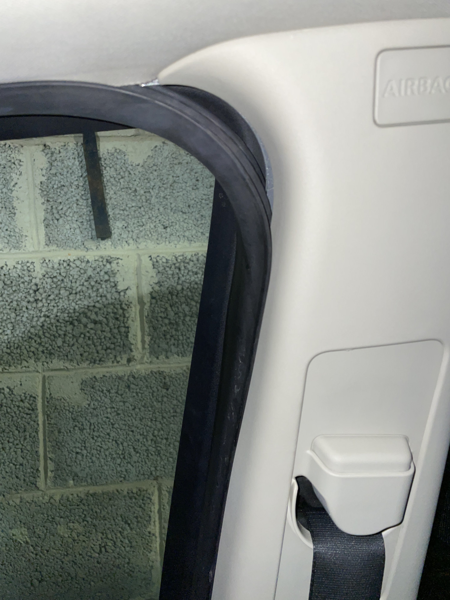 Уплотнитель дверного проема — Land Rover Freelander 2 (L359), 2,2 л ...