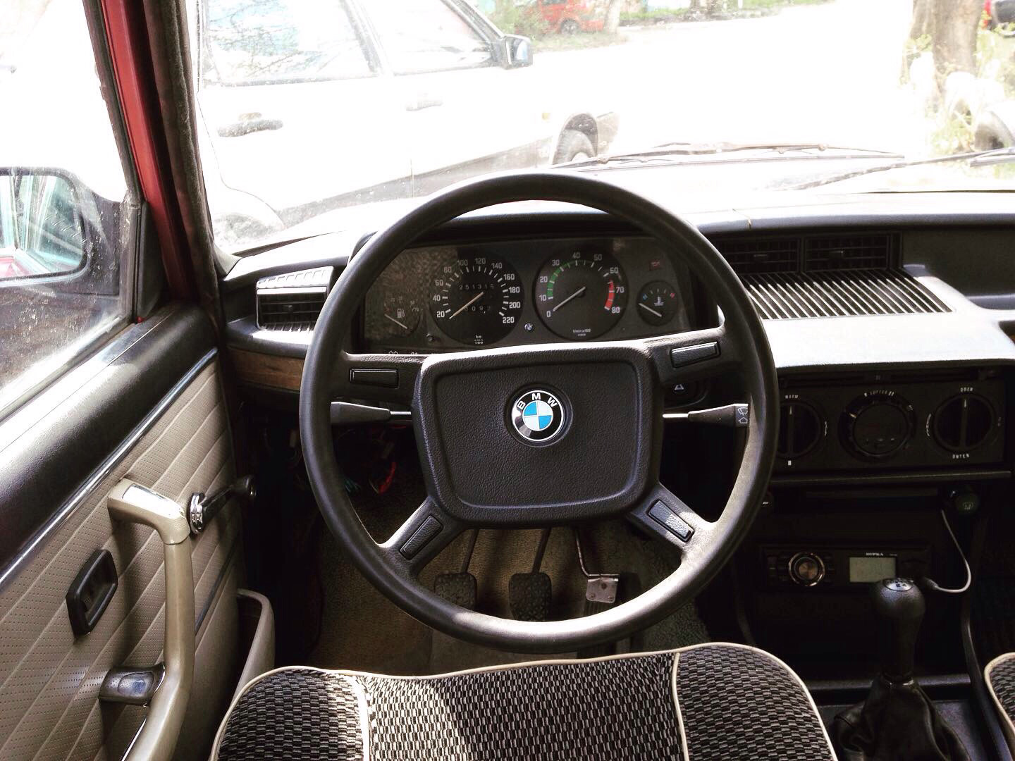 Inside me [UPD] — BMW 5 series (E12), 2 л, 1980 года | стайлинг | DRIVE2