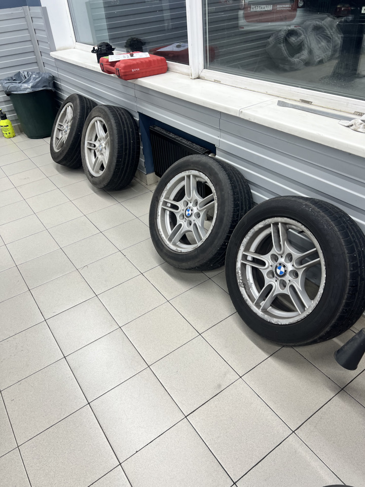 Шины летние Goodyear 225/55 R17, литые диски 17 . Б/у | 35 000 ₽ в ...