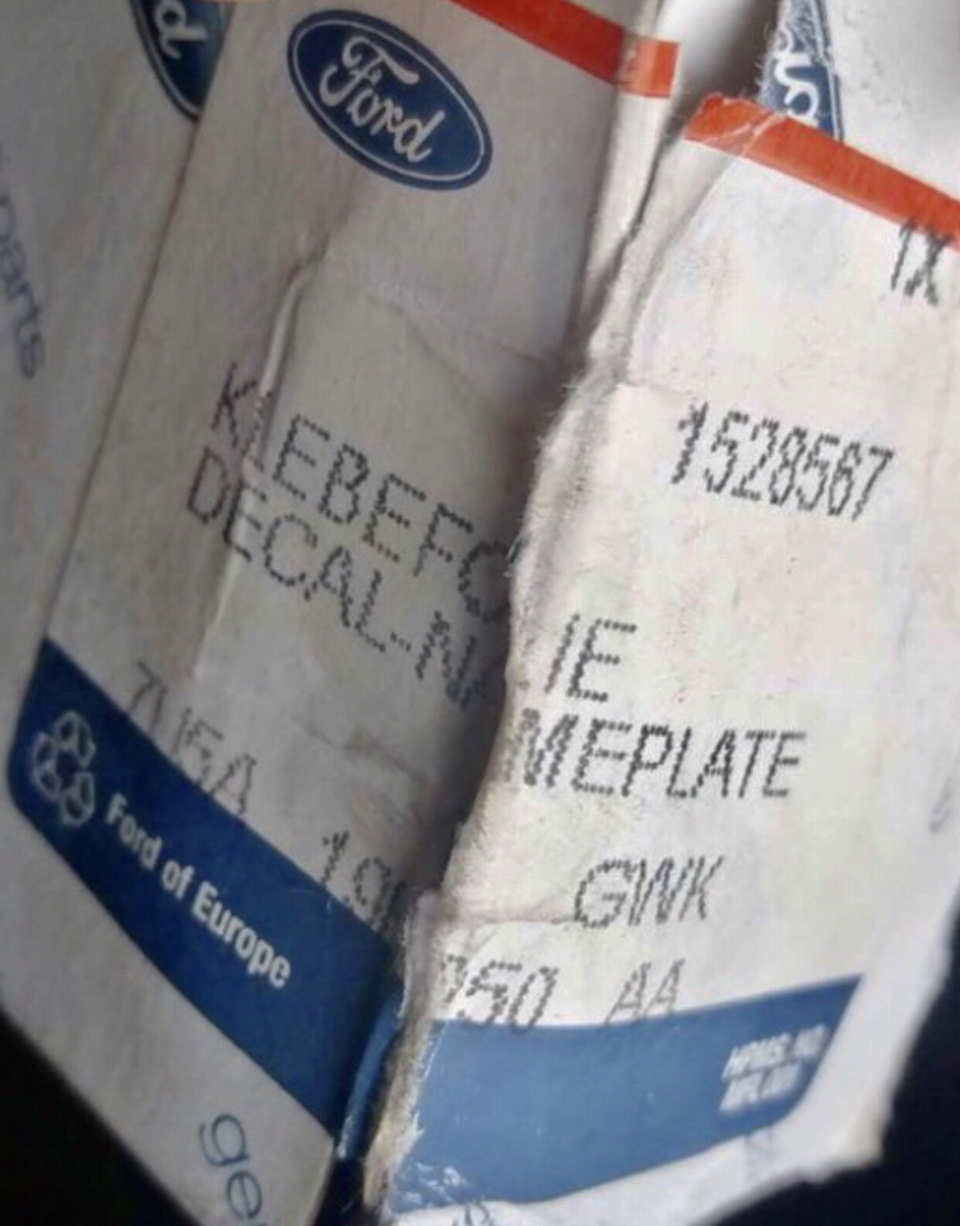 1528567 Эмблема крышки багажника задн. Ford | Запчасти на DRIVE2