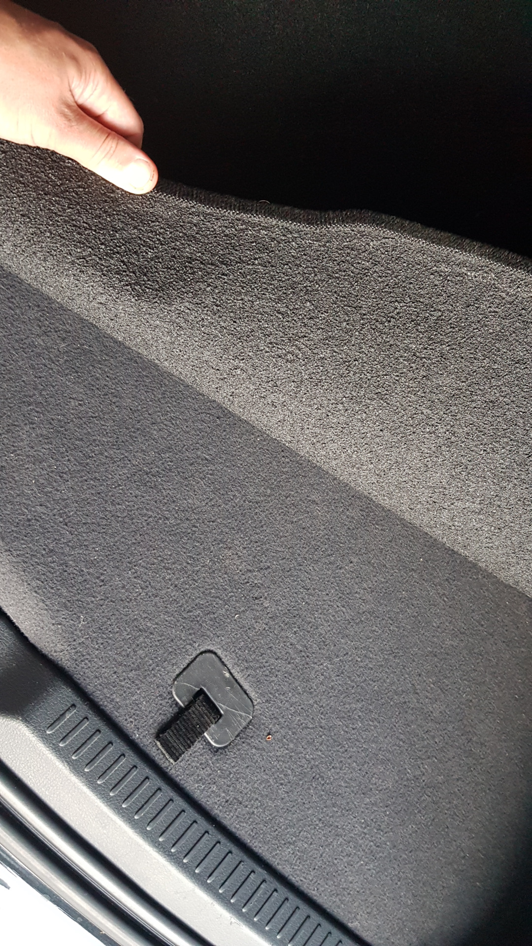 Коврики ворсовые — Toyota Verso, 1,8 л, 2010 года | аксессуары | DRIVE2