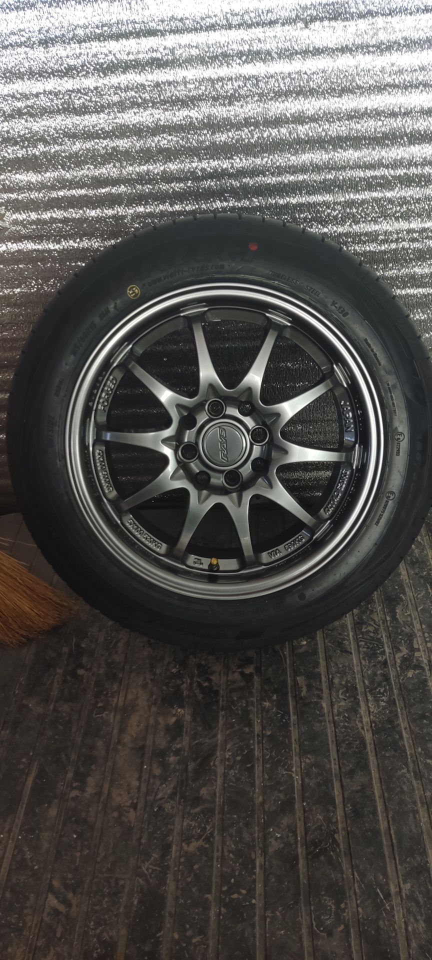 11. 185/60/15 на диски RAYS VOLK RACING CE28 R15 4x100 7j — Lada Kalina Cross, 1,6 л, 2017 года ...