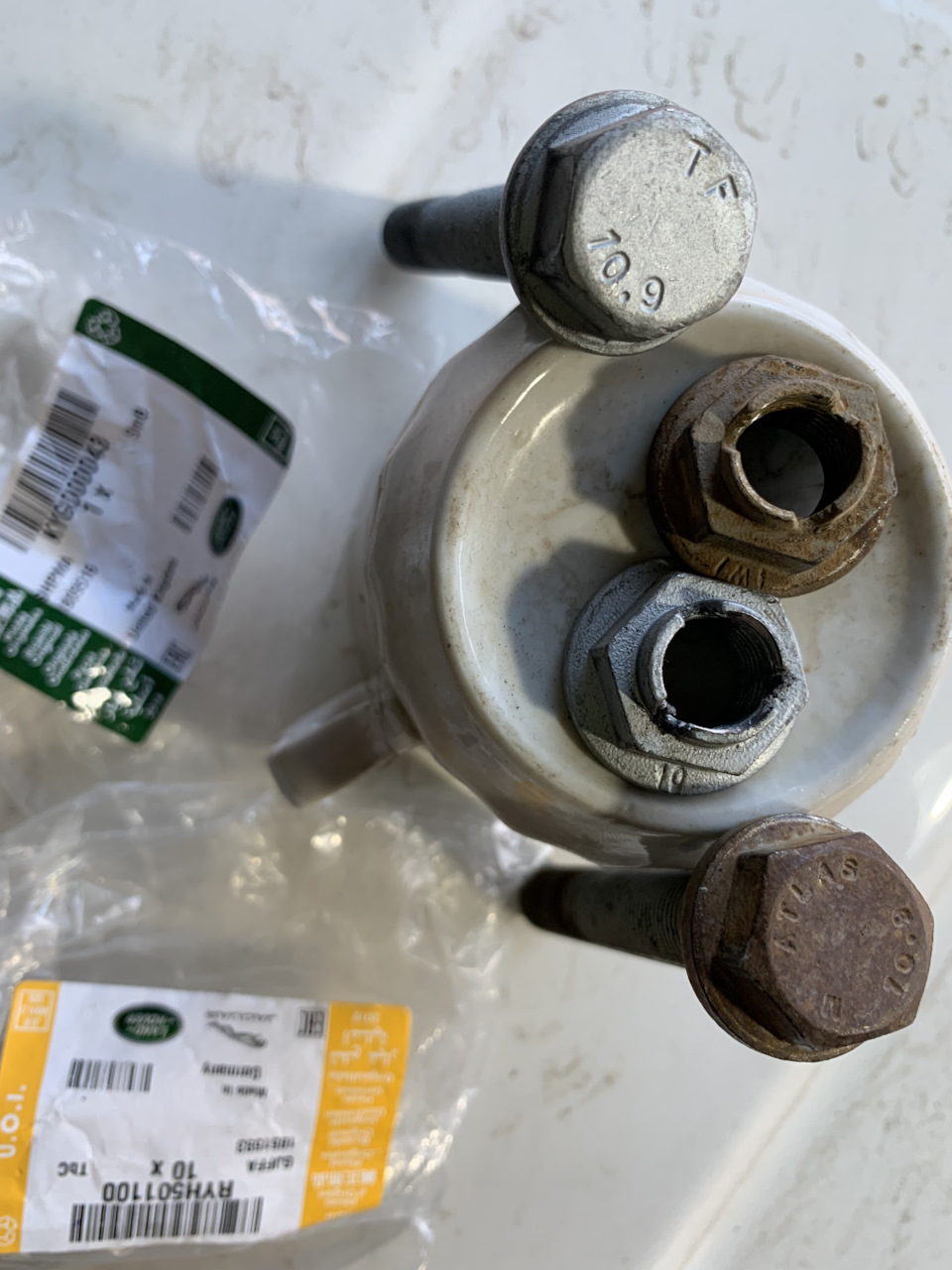 RYH501100 Фланцевая гайка Jaguar Land Rover | Запчасти на DRIVE2