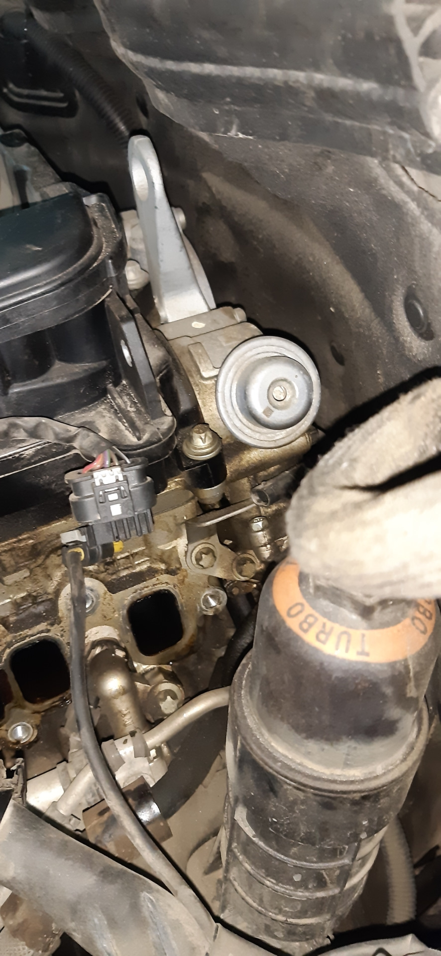 Течь масла…поиск причины — Mercedes-Benz C-Class (W204), 1,8 л, 2013 ...