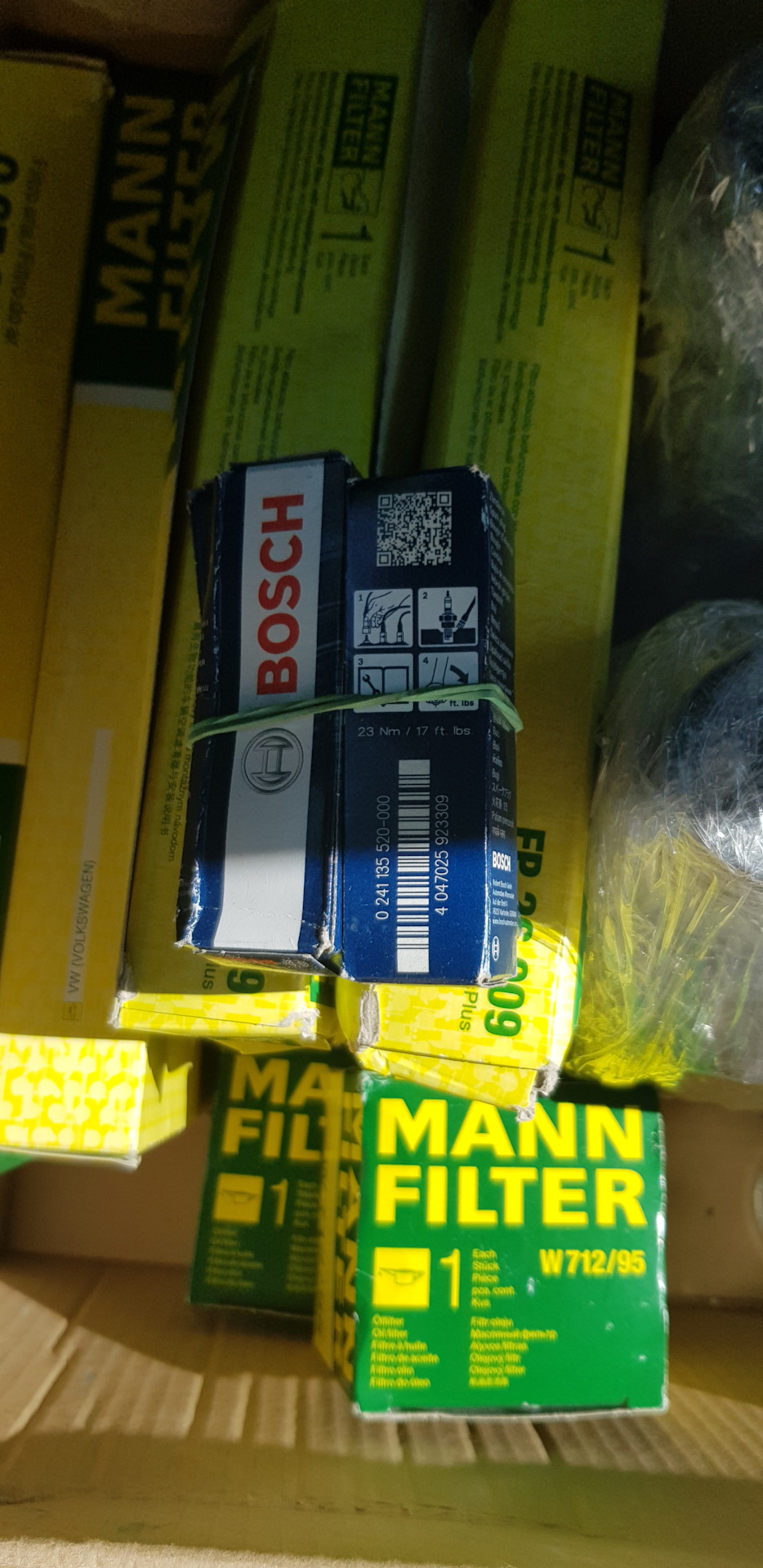 0241135520 СВЕЧА ЗАЖИГАНИЯ Y7LER02 (1.0), 1ШТ BOSCH | Запчасти на DRIVE2