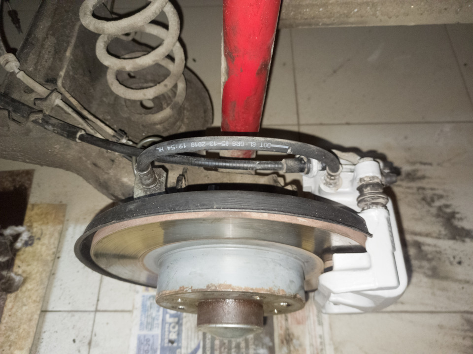 Установка заводских задних дисковых тормозов — Lada Vesta (1G), 1,6 л ...