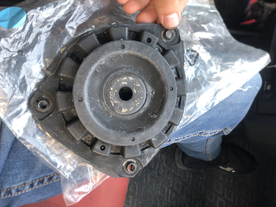 Потрусил ходовую. — Renault Megane III, 1,5 л, 2012 года | плановое ТО ...