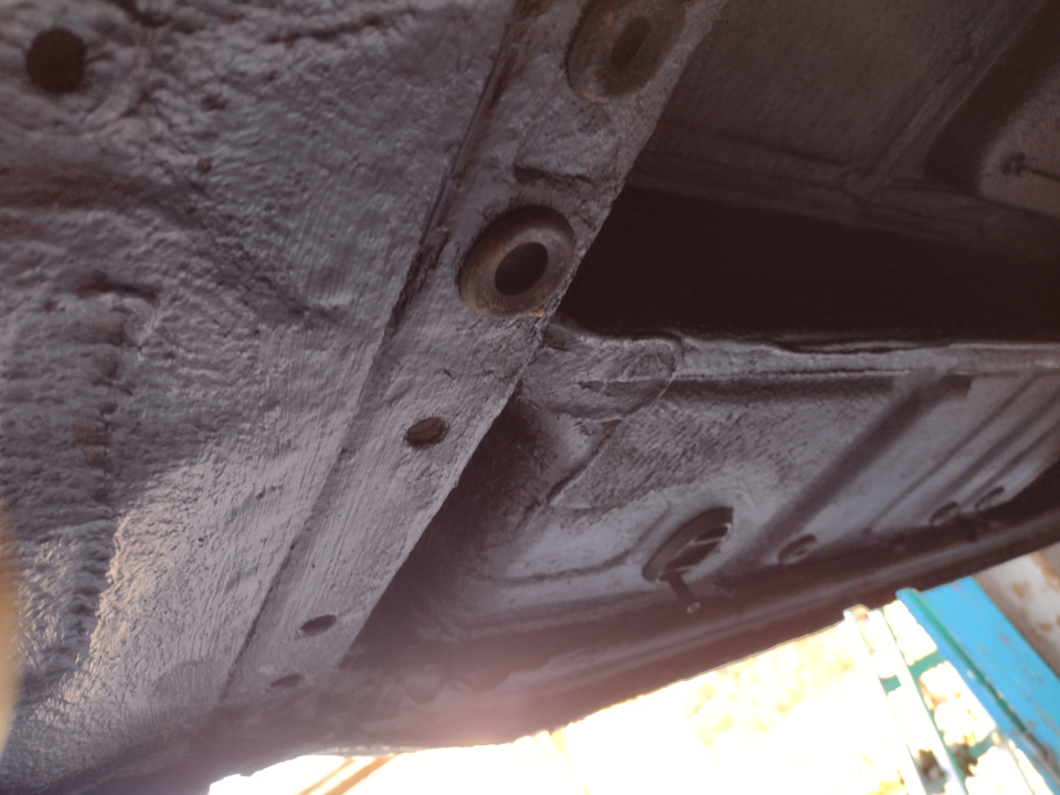 Обработка кузова: арок, порогов, заднего днища, лонжеров — Volvo XC90 ...