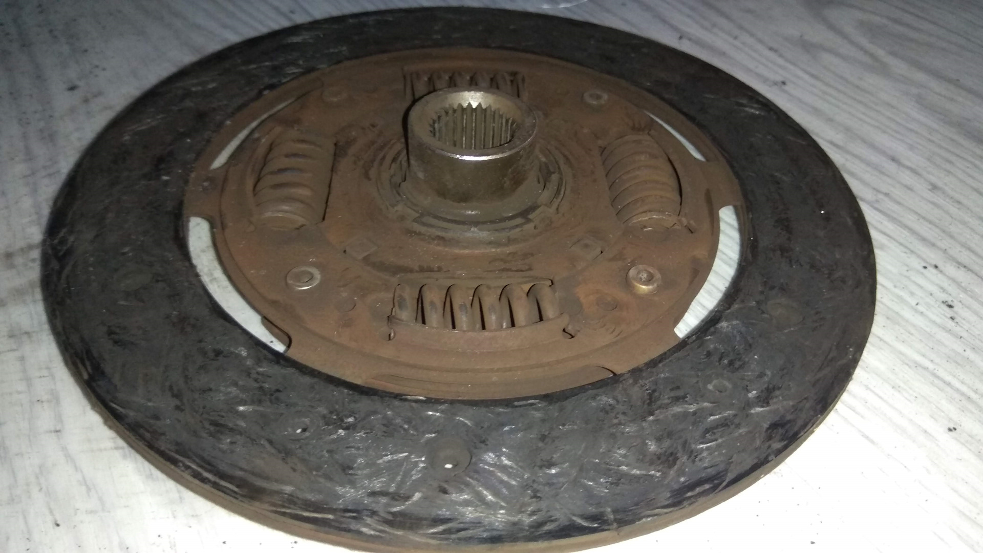 Замена сцепления Nissan Note — Nissan Note (1G), 1,6 л, 2006 года ...