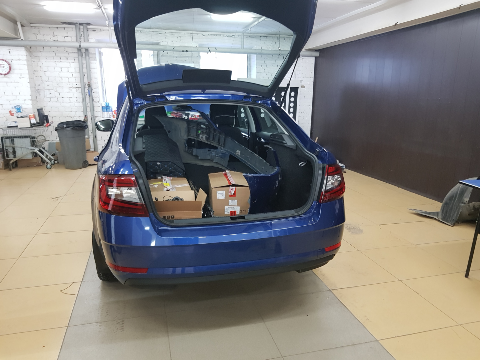 High LED — Skoda Octavia A7 Mk3, 1,6 л, 2020 года | тюнинг | DRIVE2