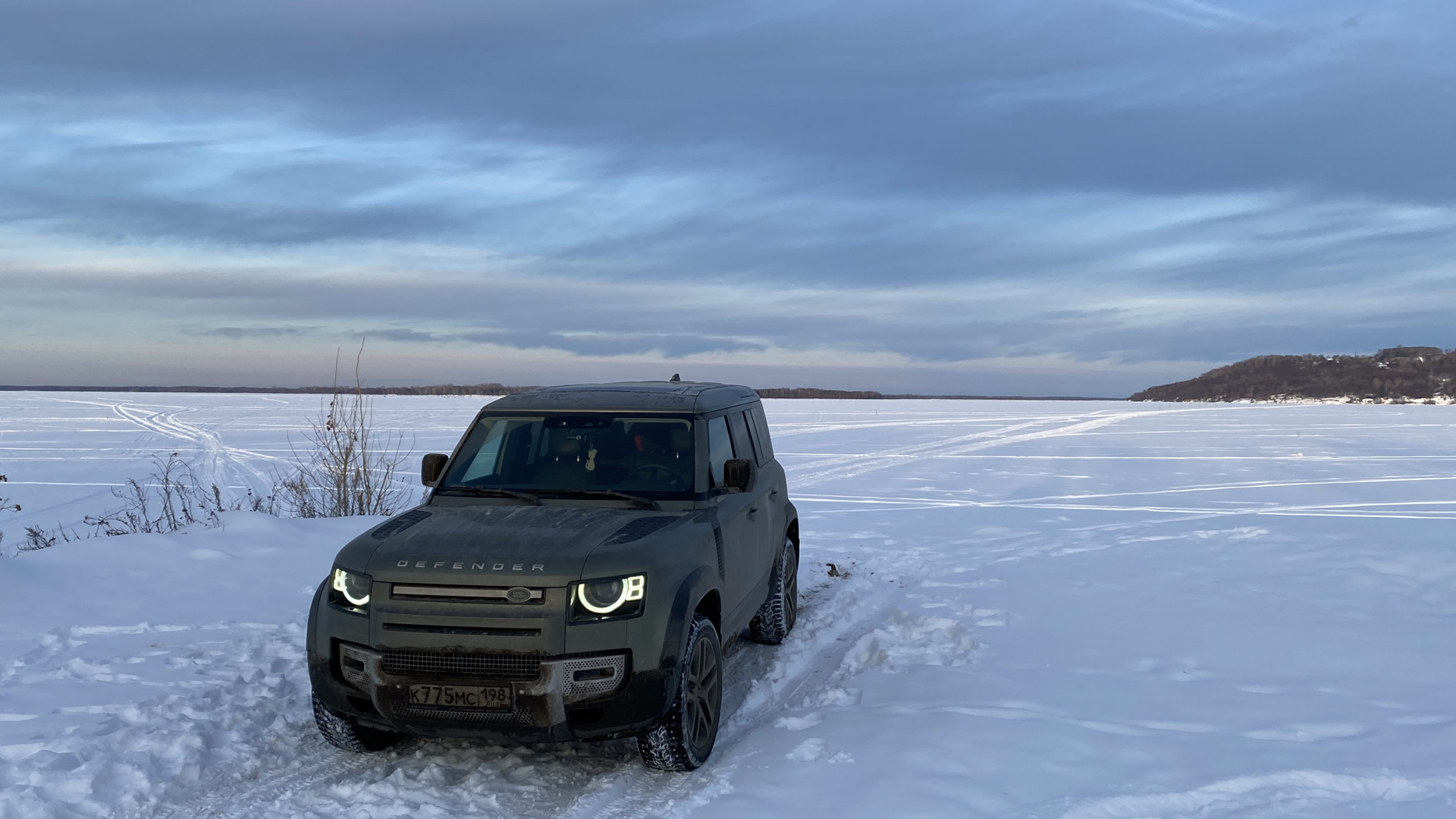 Land Rover Defender (L663) 2.0 дизельный 2020 | на DRIVE2