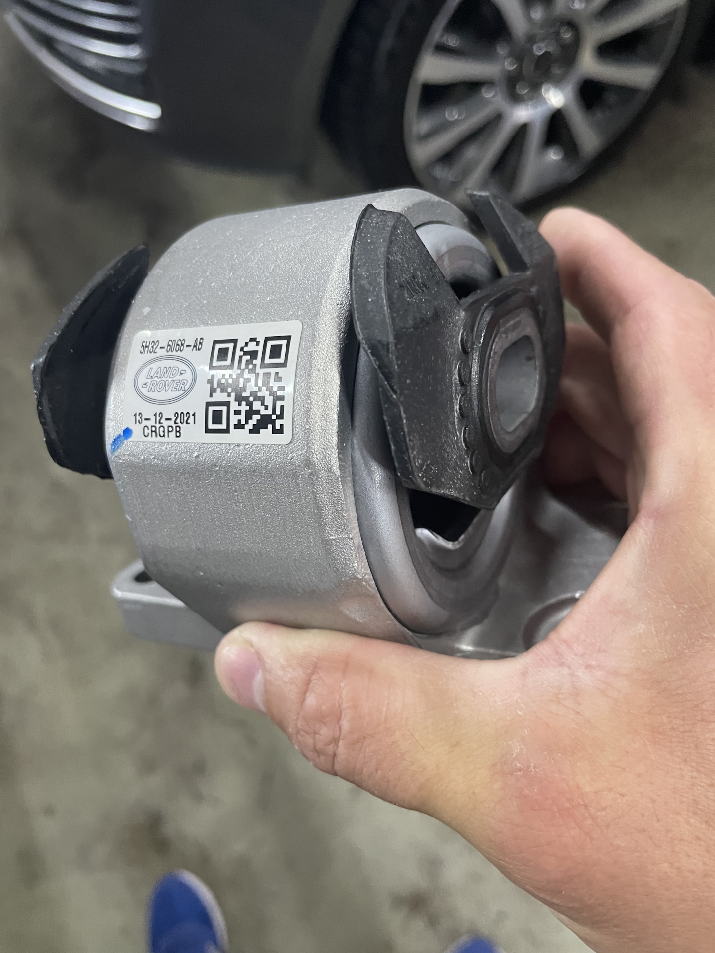 Подушки двигателя и АКПП — Land Rover Range Rover (4G), 3 л, 2014 года ...